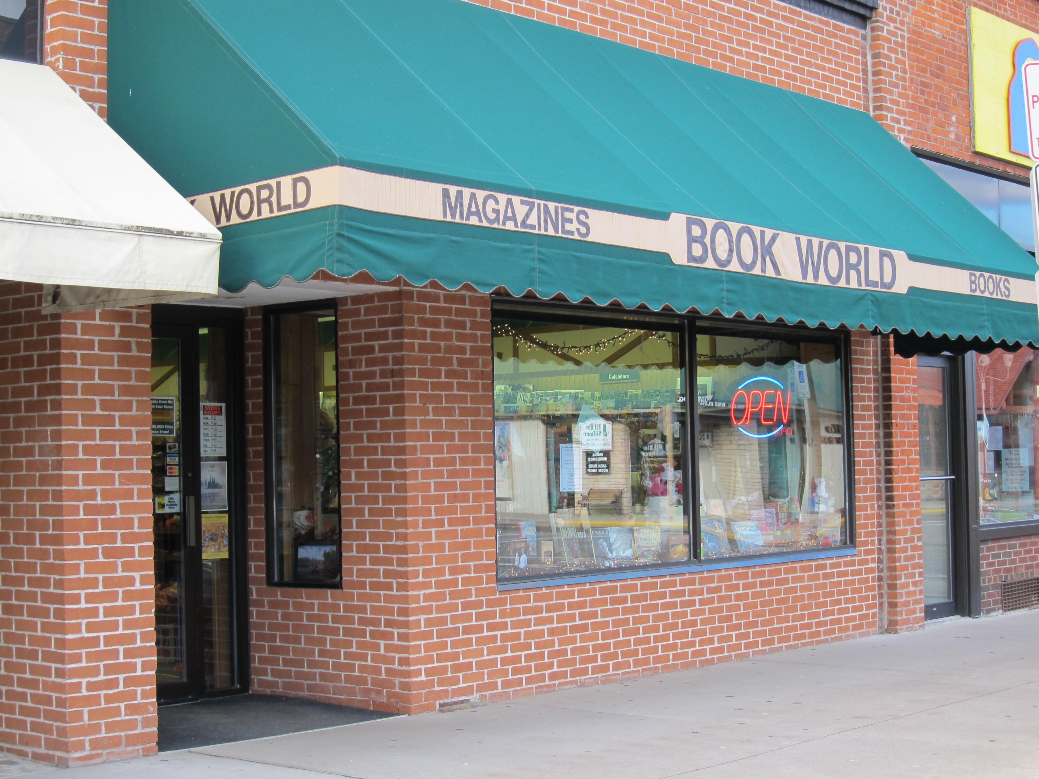 Book World to Close All 45 Stores Across the Midwest