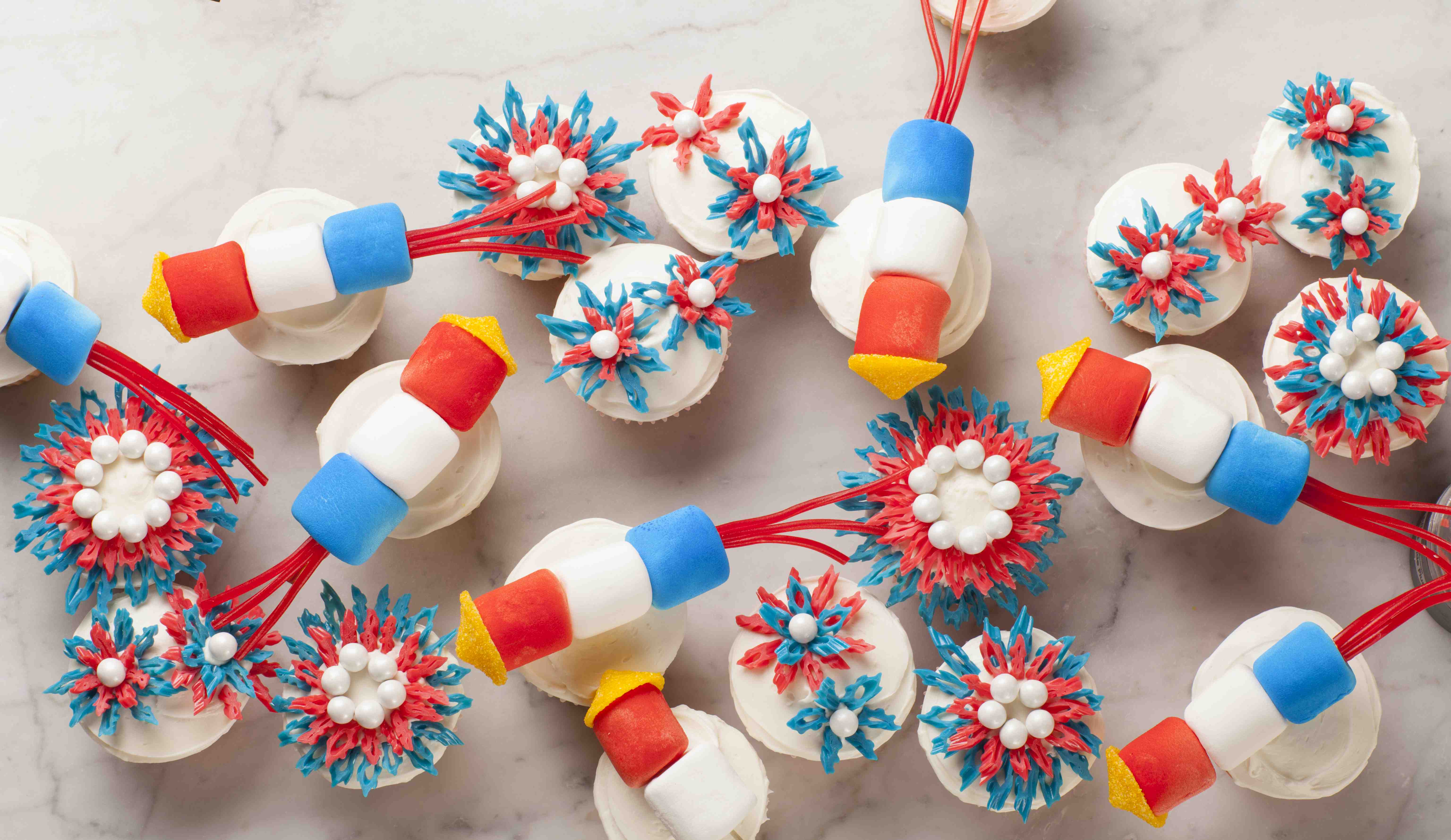 Look Like a Pro This Fourth of July with These Firework Cupcakes