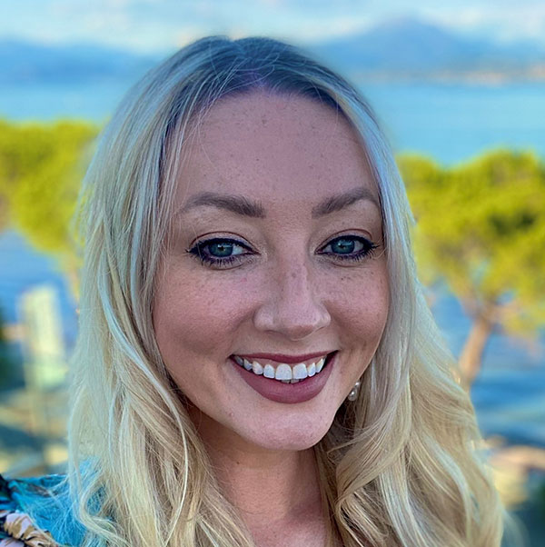 U.K. Author Cynthia Murphy Lands Three-Book Deal with Delacorte