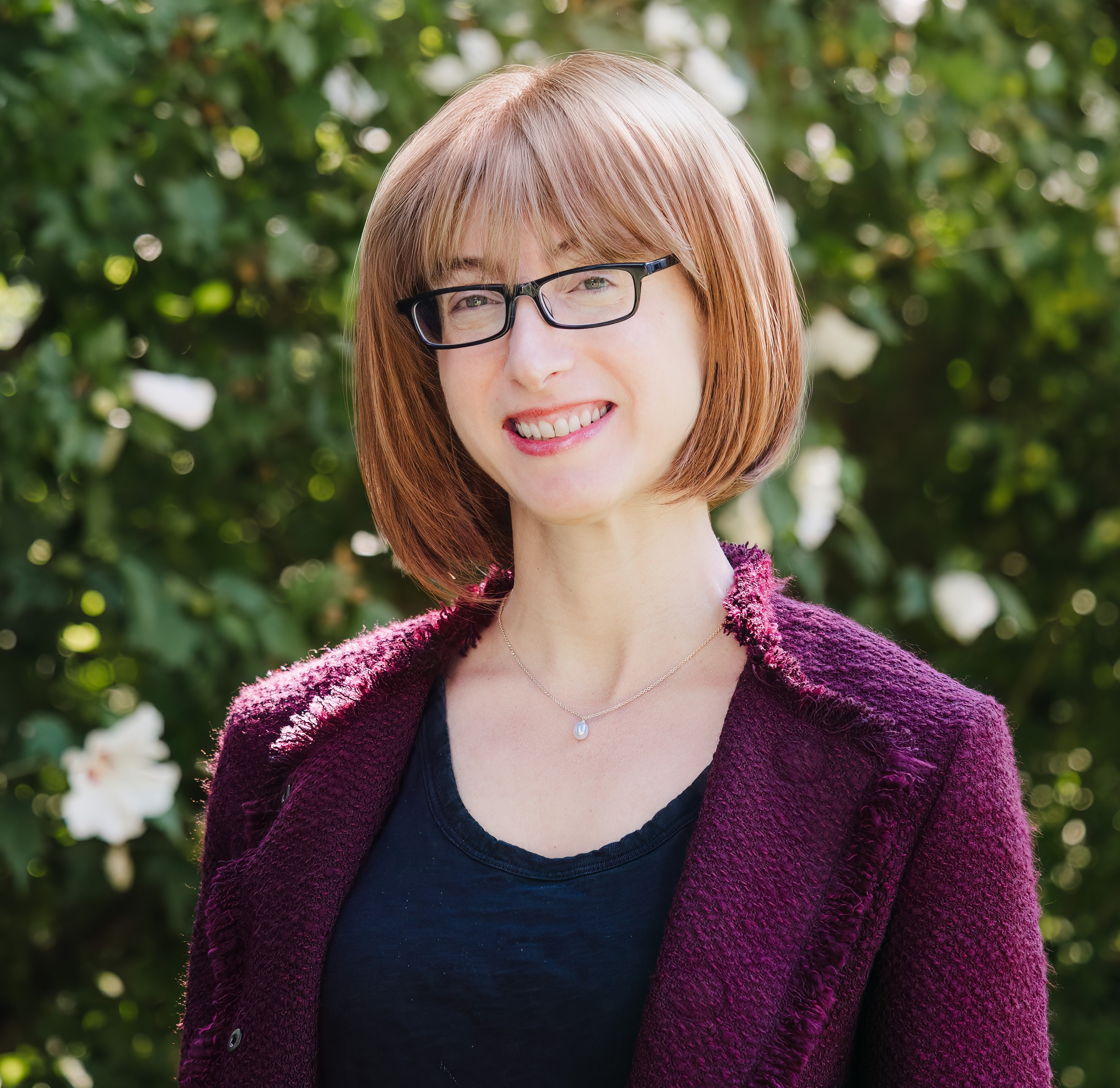 Freida McFadden Re-ups with Sourcebooks